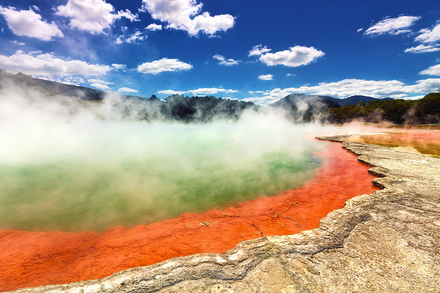 Balade à Wai-O-Tapu, le Yellowstone de Nouvelle Zélande ! - TourDuMonde ...